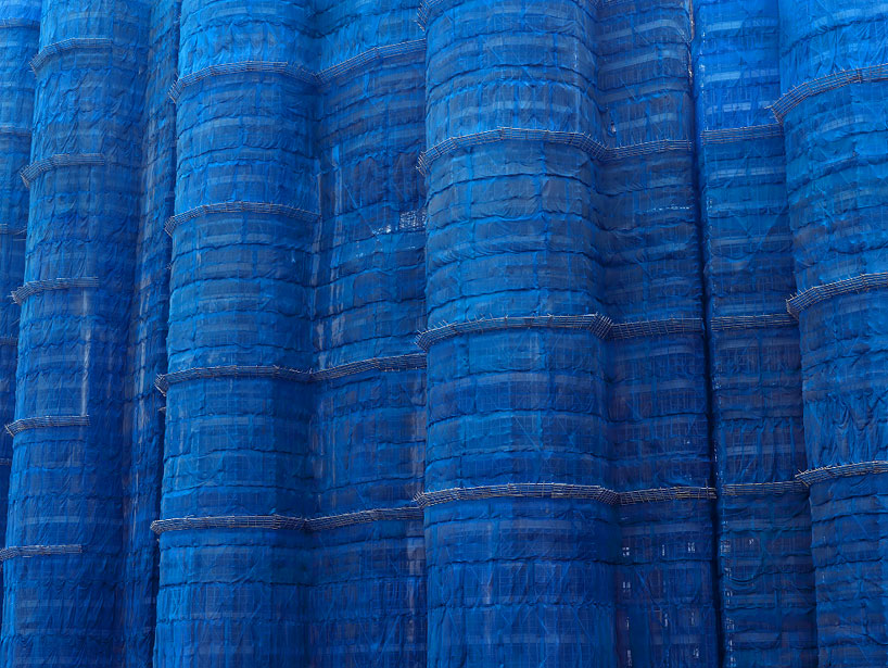 Peter Ssteinhauer documents Hong Kong’s cocoon Architecture | Modernism
