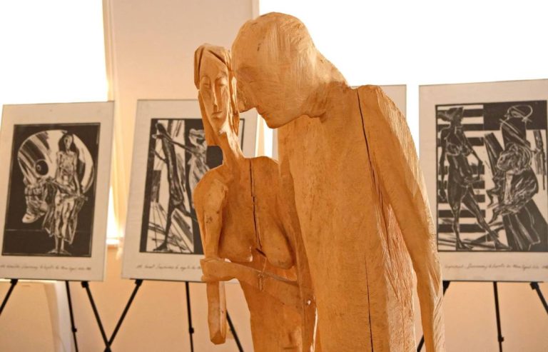 Expoziţia personală Mircia Dumitrescu, desen, gravură, sculptură la ...